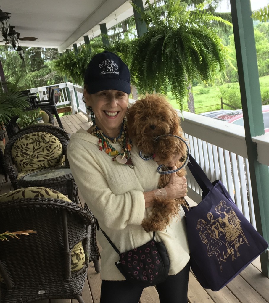 About | Vicky Tiel | Fragrances | Couture